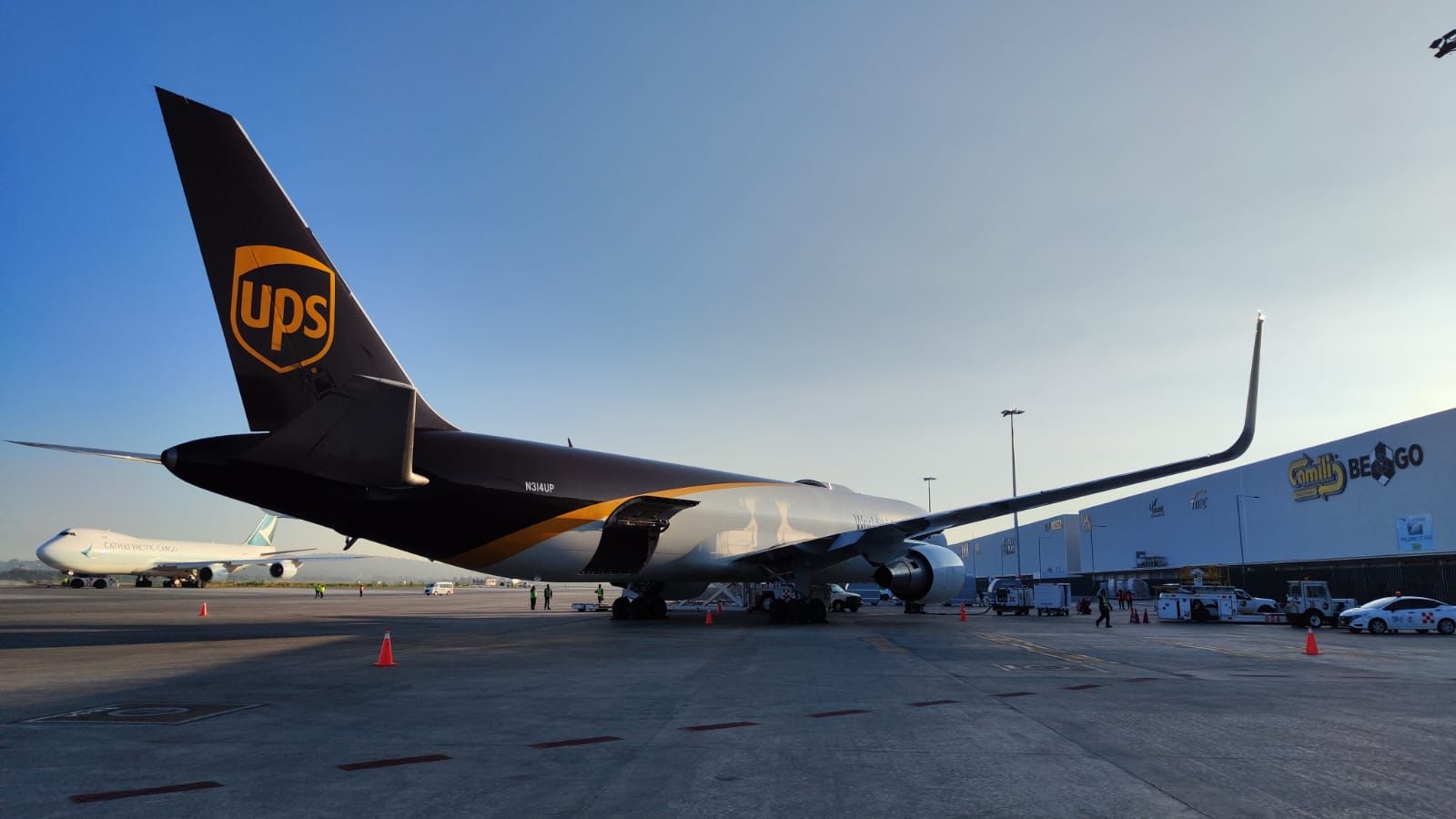 UPS celebró 32 años en México - LogistixNews
