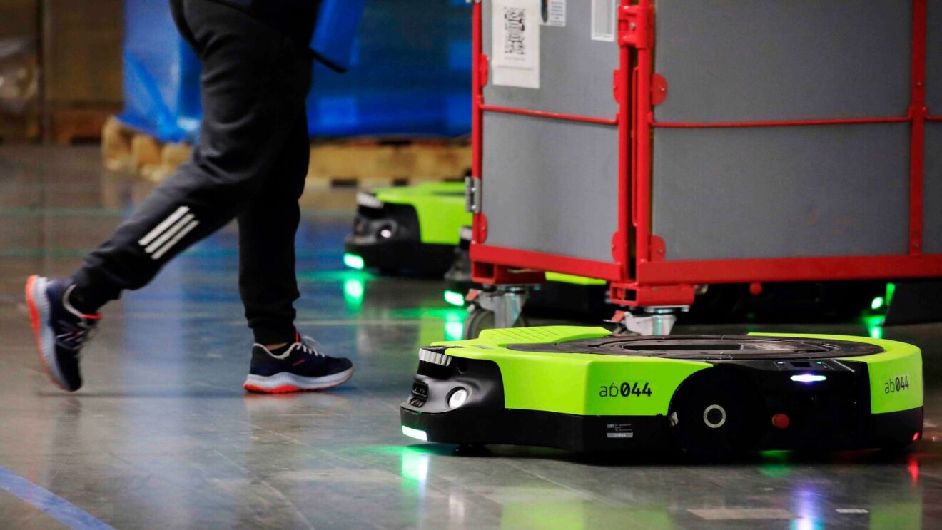 Los 8 robots de Amazon para su fulfillment - LogistixNews